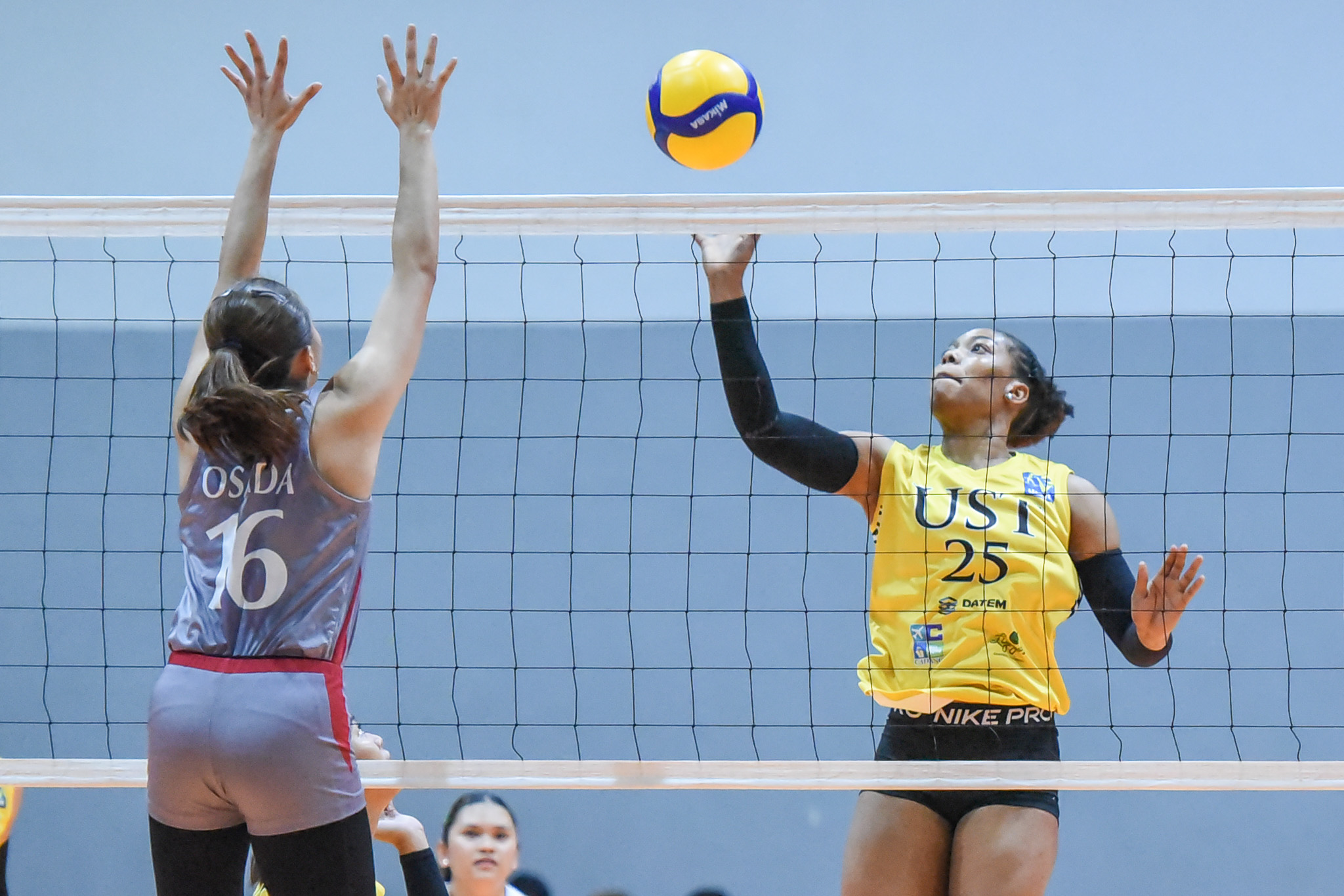 UST hopes to have found tower in Blessing Unekwe - News | The V-League