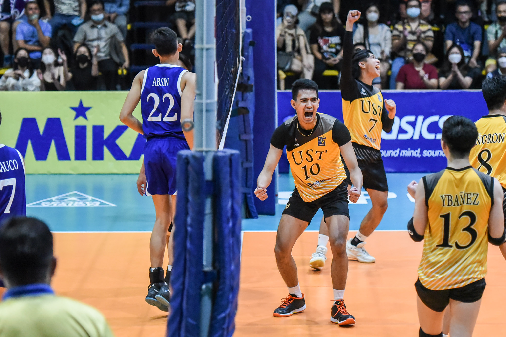 UST repels Ateneo, seals title clash vs NU - News | The V-League